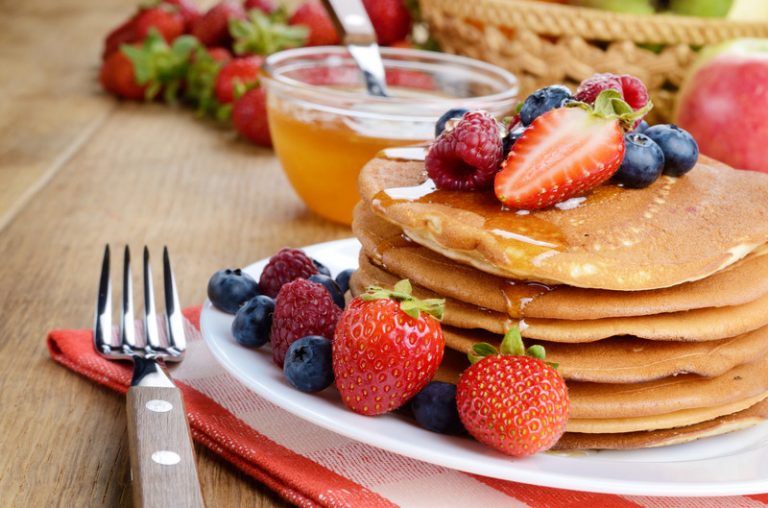 Come preparare una colazione all'americana - Ricette.com