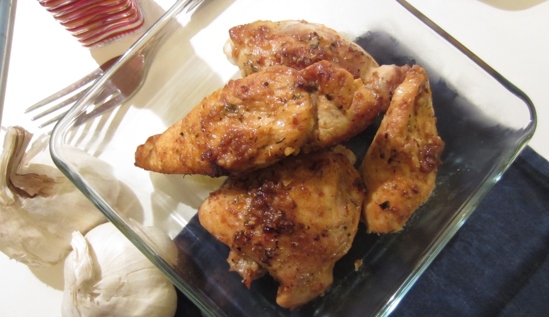 Pollo al forno con aglio e peperoncino - Ricette.com