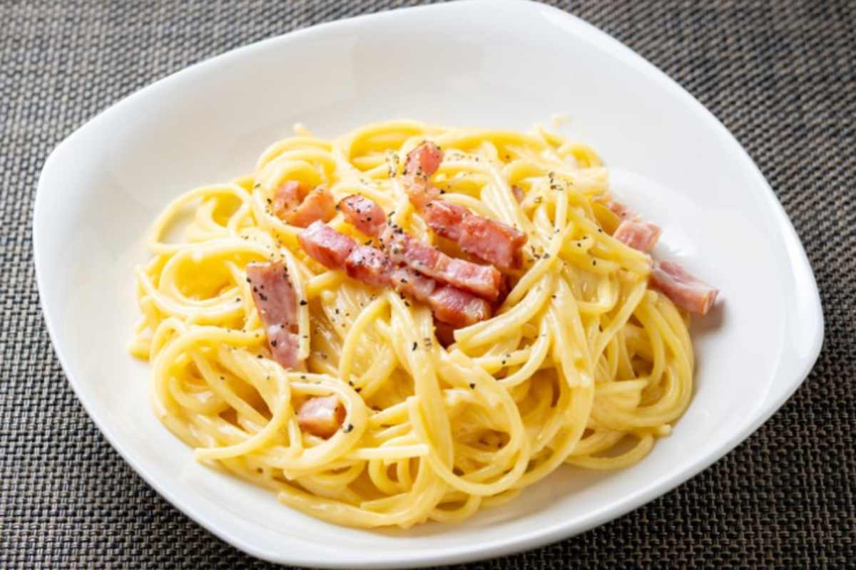 Ti servono gli spaghetti e un po’ di pancetta: oggi il pranzo lo cucini ...